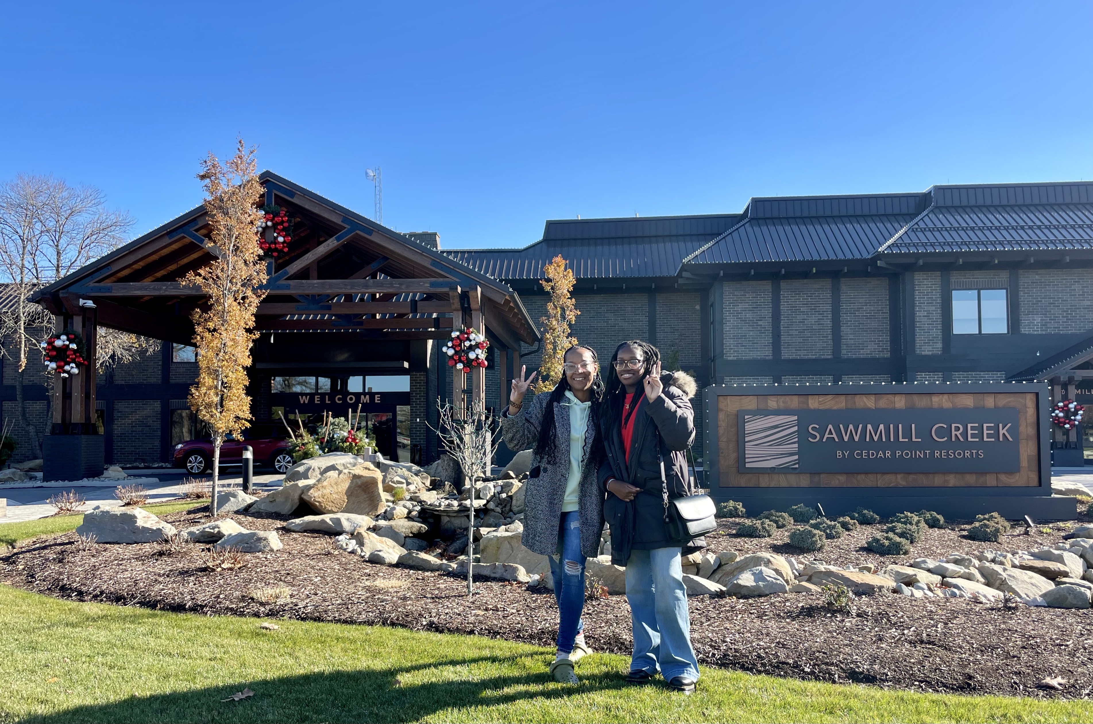 Holiday Bliss Unleashed: A Weekend Escape to Sawmill Creek’s Season of ...
